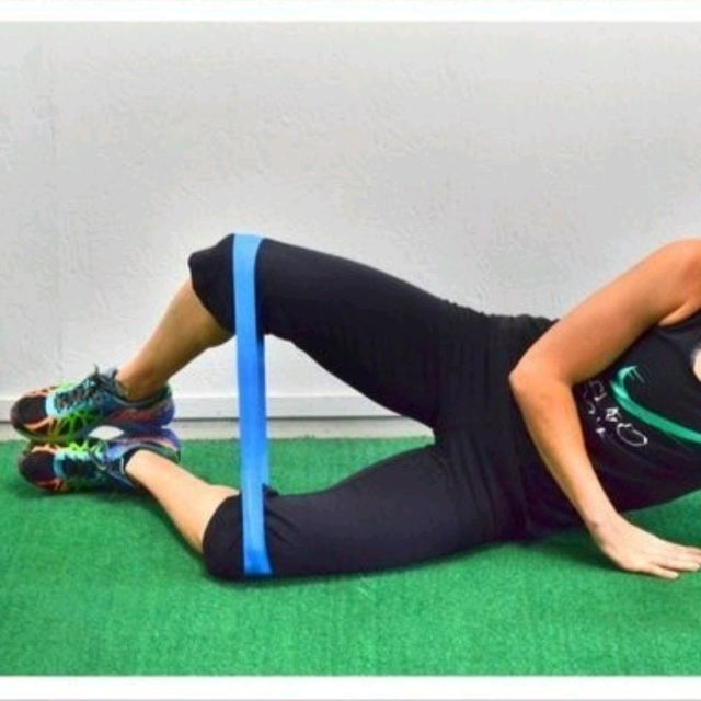 abducción de la pierna doblada acostada izquierda 通过 Ali R. - Ejercicio ...