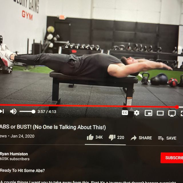 Overhead Crunch On Bench by Stephanie Franklin - Exercise How-to - Skimble