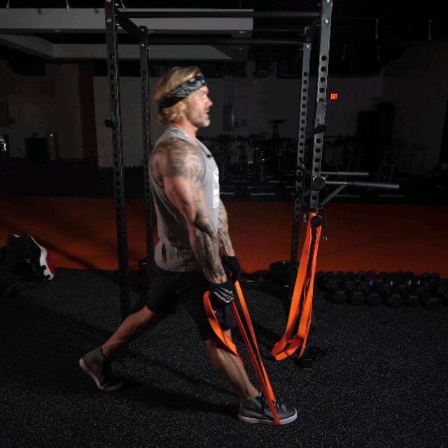 Single Leg Squat by Jose R. - Exercise How-to - Skimble