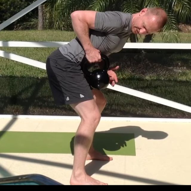 Kb Row by Marco Del Bigallo - Exercise How-to - Skimble