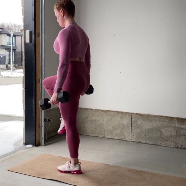 SL Hinge To low Squat by Rushfitness 💪🏽 - Exercise How-to - Skimble