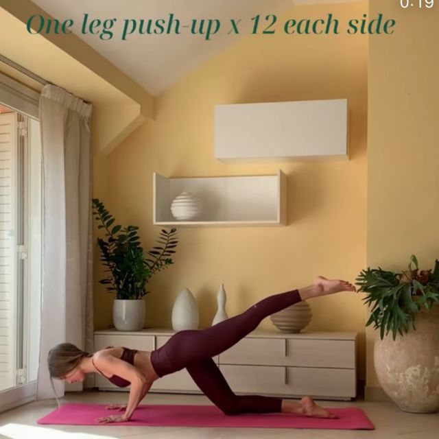 One Leg Push Up by Rushfitness 💪🏽 - Exercise How-to - Skimble