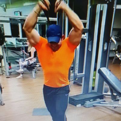 Triceps Puley by Robson Caliocane - Ejercicio Cómo hacerlo - Skimble