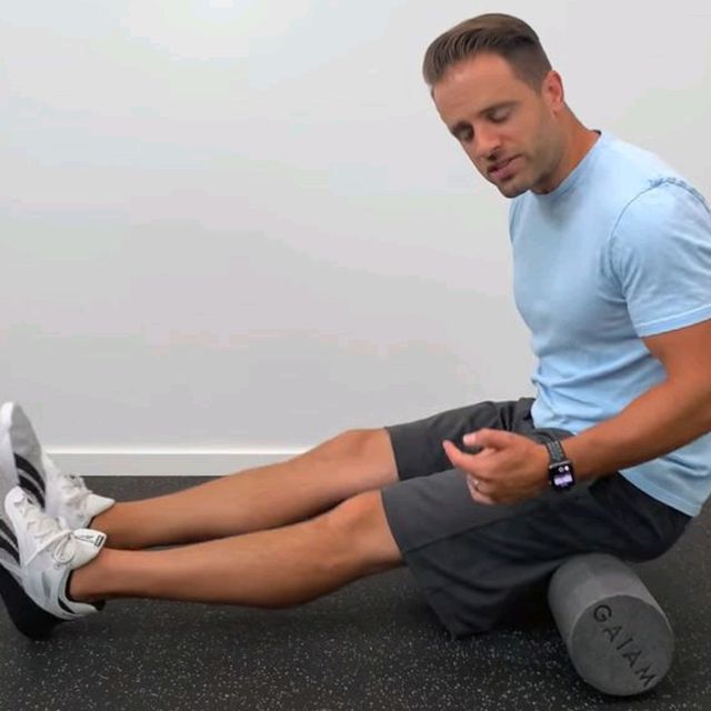 1. Roller-Sitting by Allan B. - Exercise How-to - Skimble