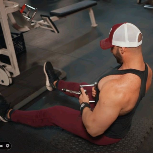 Remo Sentado En Polea (10 Reps Aguantar Cada 2 Reps) by Fernando A ...