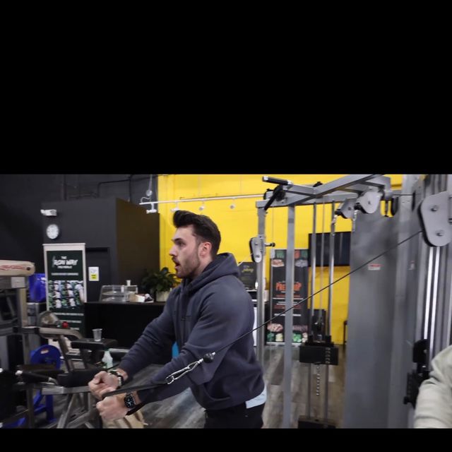 Cable push ups by Melissa Leng - Exercise How-to - Skimble