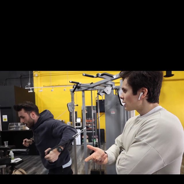 Cable push ups by Melissa Leng - Exercise How-to - Skimble