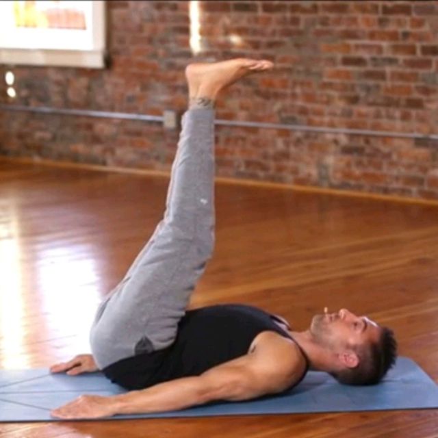 Legs Up Lift Hips by Alex 🌊. - Exercise How-to - Skimble