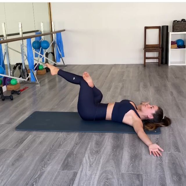 One Leg Crossed Drop To Side And Extend - Exercise How-to - Workout ...