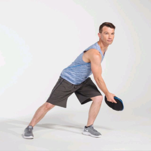Frisbee Throw - Exercise How-to - Workout Trainer by Skimble