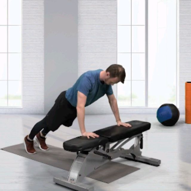 Incline Push Up With Rotation by Francisco Perez - Ejercicio Cómo ...