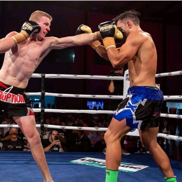 Jab, Cross, Switch Kick - Exercise How-to - Skimble