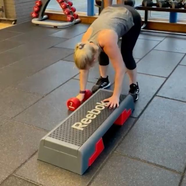 Box Burpee Single Arm Clean & Press - Exercise How-to - Skimble