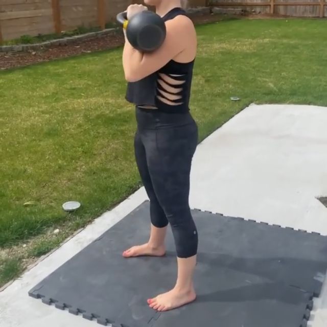 Dead Clean To Reverse Lunge - Exercise How-to - Workout Trainer by Skimble