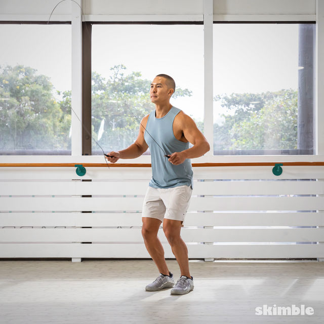Jump Rope (Forward) - Exercise How-to - Skimble Workout Trainer
