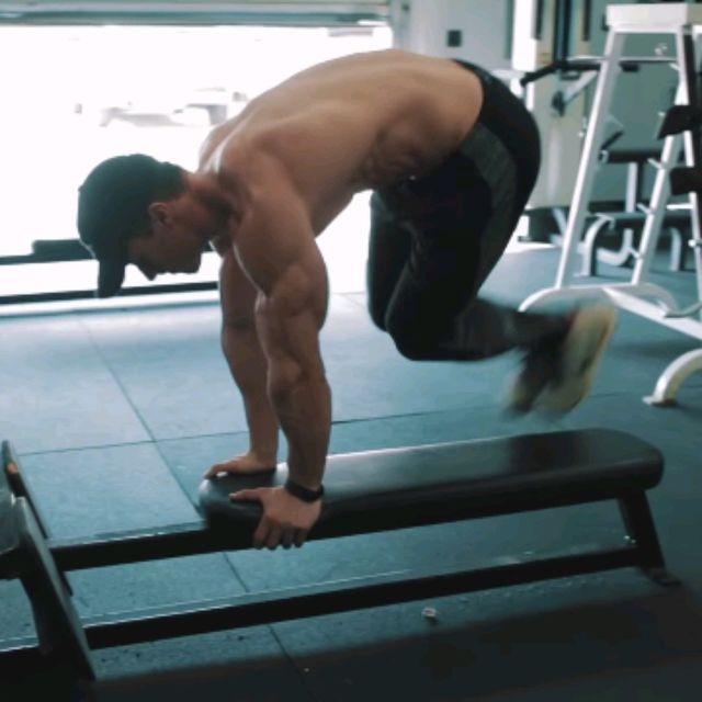 Side-by-side Bench Jumping by Gas Zeal 🌱 - Exercise How-to - Skimble