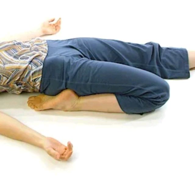 Reclining Hero With One Leg Straight by 𝔻𝕖𝕤𝕖𝕣𝕥 𝔽𝕠𝕩🦊 🌟 - Exercise How-to ...