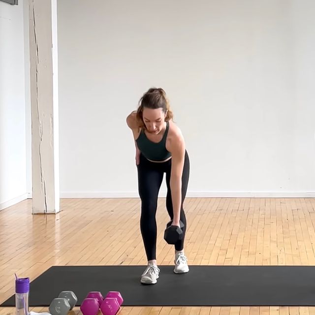 Bent row to High pull (L) by Ömer Köseoğlu - Exercise How-to - Skimble