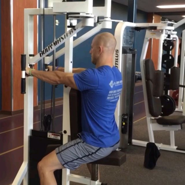 Reverse fly machine by Timon Jona Martin - Exercise How-to - Skimble