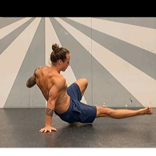 Kick In To Hollow Hold by Alex 🌊. - Exercise How-to - Skimble