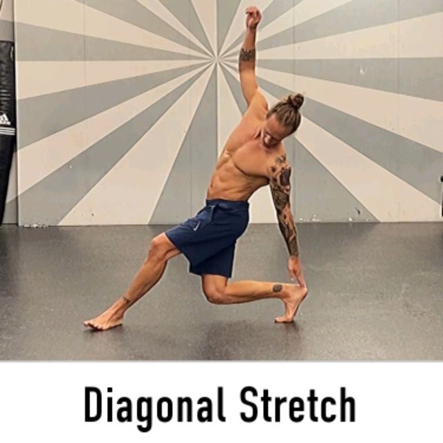 Diagonal Stretch por Alex 🌊. - Ejercicio Cómo hacerlo - Skimble