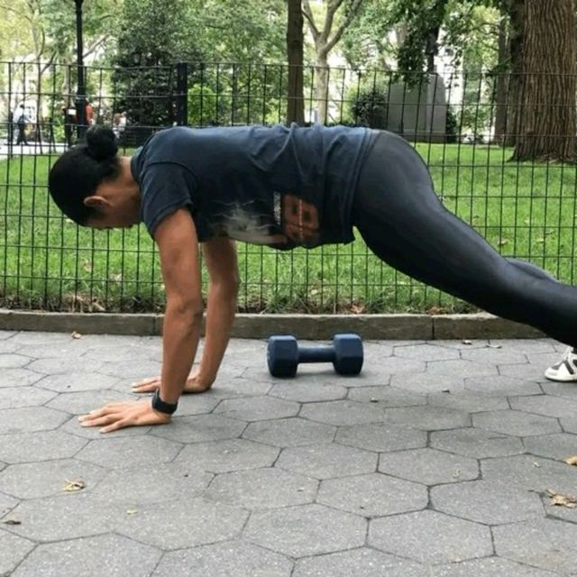 Plank With Dumbbell Pull-Through by Patrick B. - Exercise How-to - Skimble