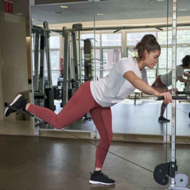 Cable Kickback by A C. - Exercise How-to - Skimble