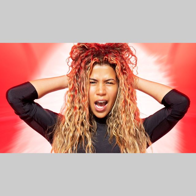 Shakira Dance Workout (Beginner Home Workout) Full Body, No equipment ...