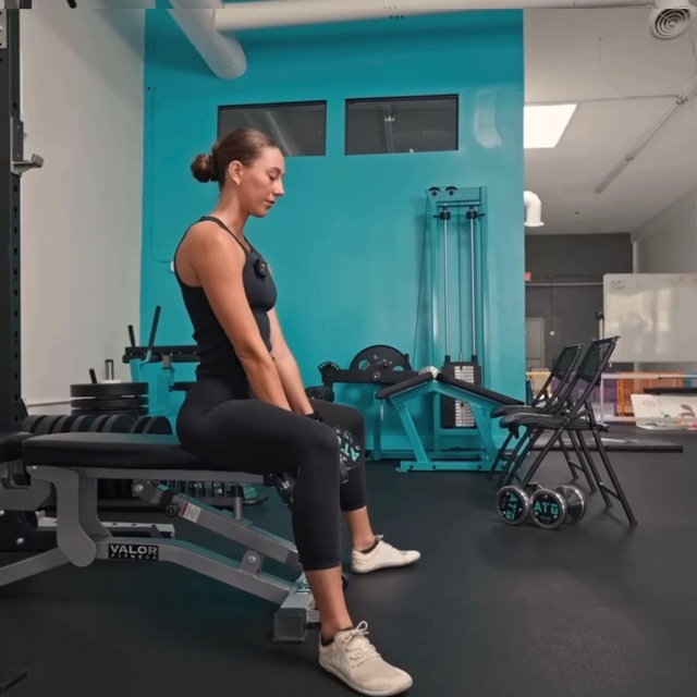 Seated Deadlifts by Ömer Köseoğlu - Exercise How-to - Skimble