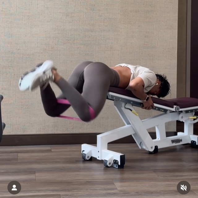 Banded Reverse Frog Kicks by Deanna B. - Exercise How-to - Skimble