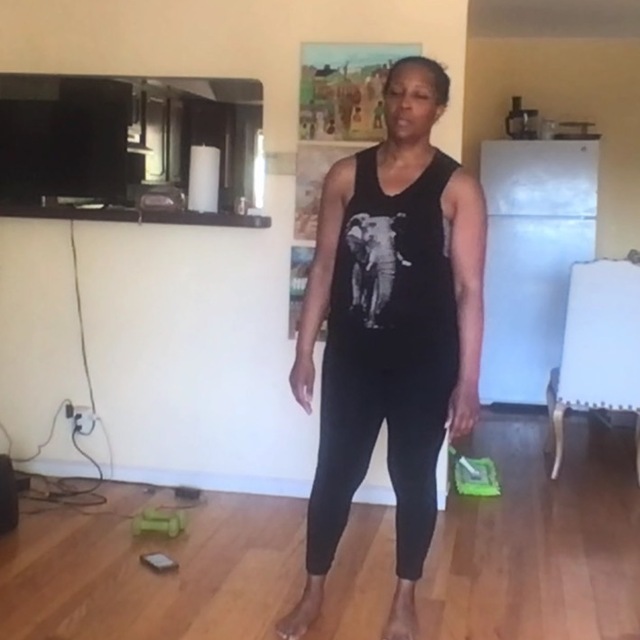 Alternating Point Leg Lifts by Jataesha C. - Exercise How-to - Skimble