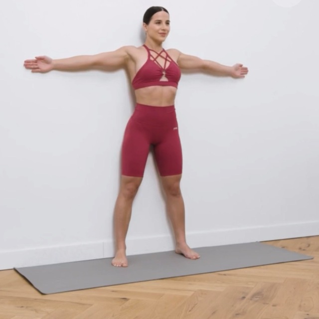 Sideways reach by Gabi Wolosik - Exercise How-to - Skimble
