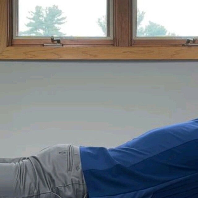 Superman by Allan B. - Exercise How-to - Skimble Workout Trainer