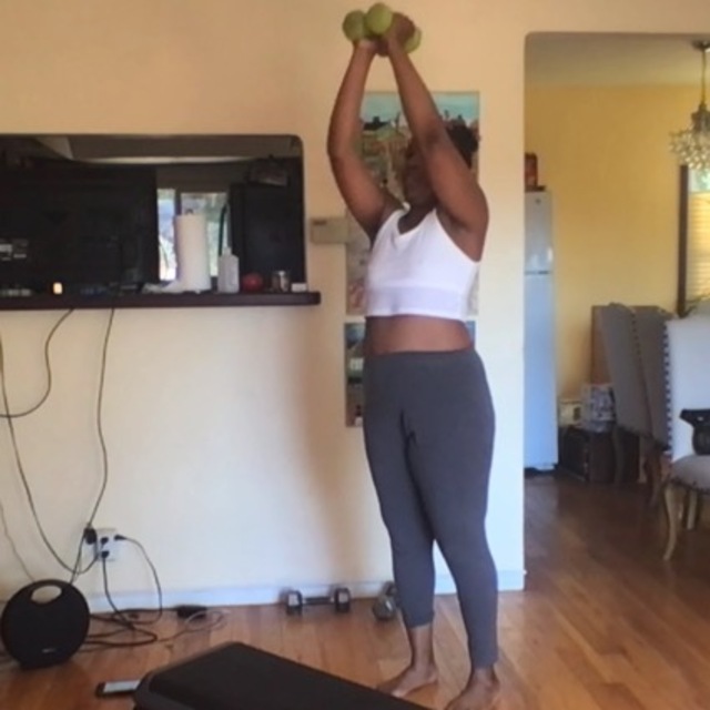 Step Ups With Elbow Bounces by Jataesha C. - Exercise How-to - Skimble