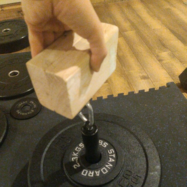 4-Inch Pinch Block Lifts by Gabriel Vanrenen - Exercise How-to - Skimble