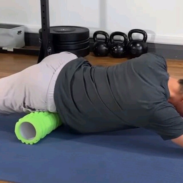 ASMR Quad by Allan B. - Exercise How-to - Skimble Workout Trainer