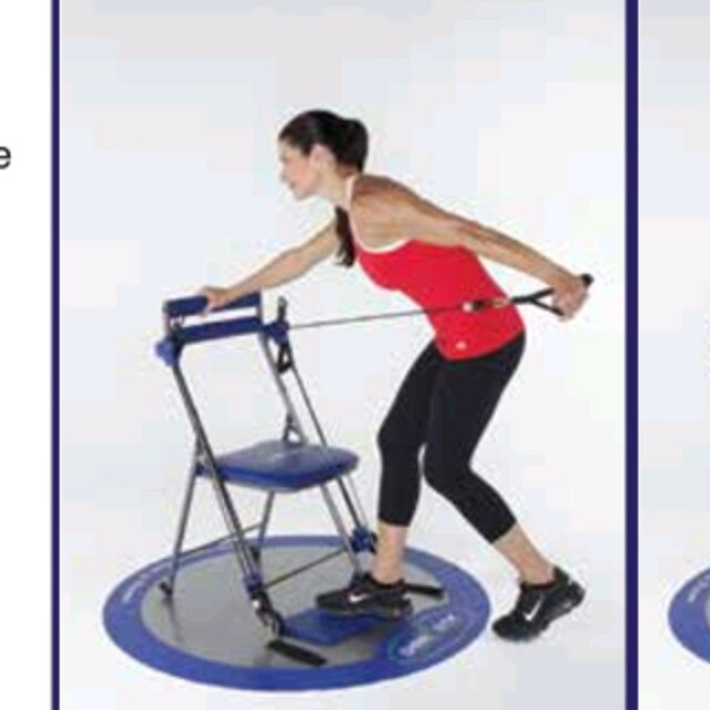 TRICEP KICKBACK - RIGHT by Matt M. - Exercise How-to - Skimble