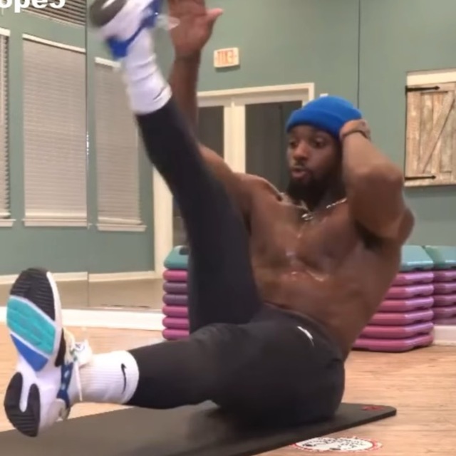 Sit Up Toe Touch Lay Down Sit Up Other Leg Toe Touch by Melissa L ...