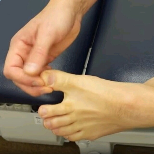 Toe Stretch (Right) por Allan B. - Ejercicio Cómo hacerlo - Skimble