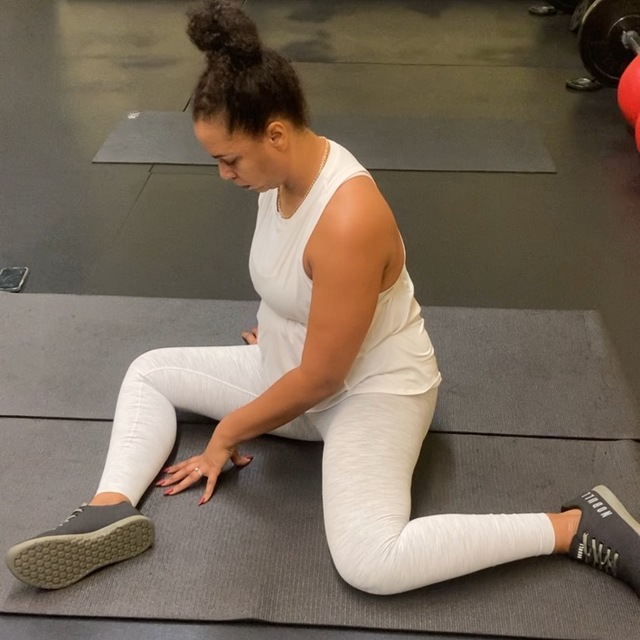 90 90 Hip Stretch by Nadia Chapman - Exercise How-to - Skimble