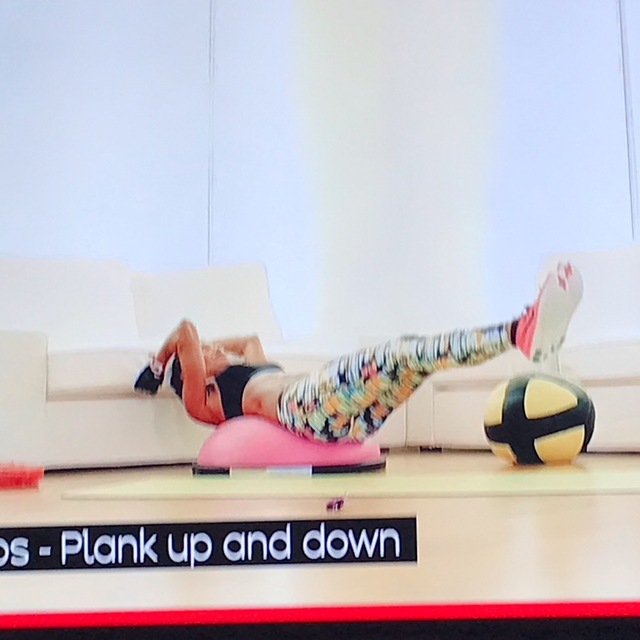 Legs Up And Overs by Melissa Leng - Exercise How-to - Skimble