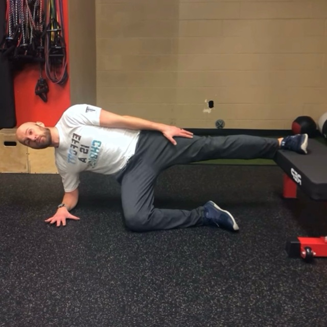 Copenhagen Adduction/Plank Level 1 (R) by Ömer Köseoğlu - Exercise How ...