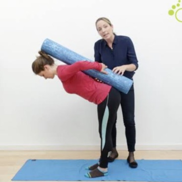 Waiters Bow by Krisonthis . - Exercise How-to - Skimble