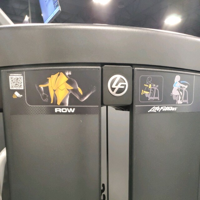 Row by Cisco Figs - Exercise How-to - Skimble Workout Trainer