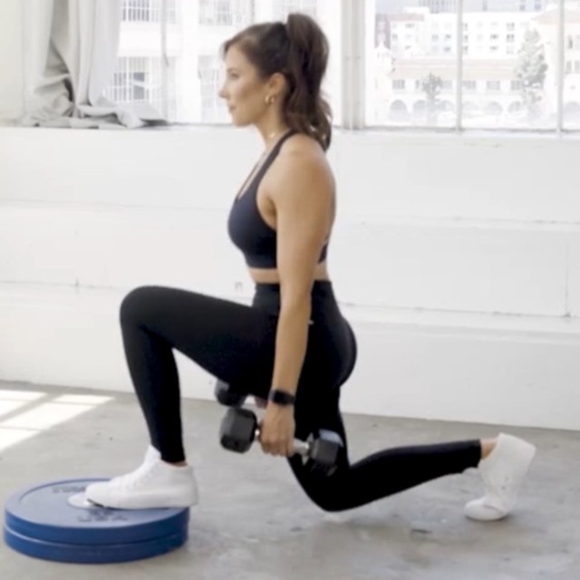Split Squat by Fifi J. - Exercise How-to - Skimble