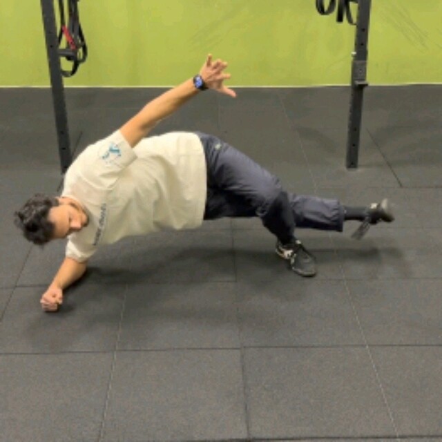 Side Table Threads by Alex 🌊. - Exercise How-to - Skimble