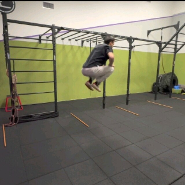 Broad To Tuck Jumps Rebound by Alex 🌊. - Exercise How-to - Skimble