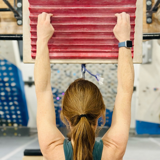 20 mm Hang - Exercise How-to - Skimble Workout Trainer