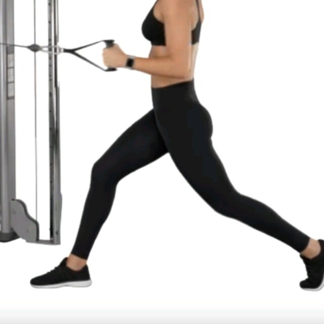 Cable Lunge & Row by 𝔻𝕖𝕤𝕖𝕣𝕥 𝔽𝕠𝕩🦊 🌟 - Exercise How-to - Skimble