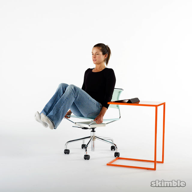 Seated Crunches - Exercise How-to - Skimble Workout Trainer